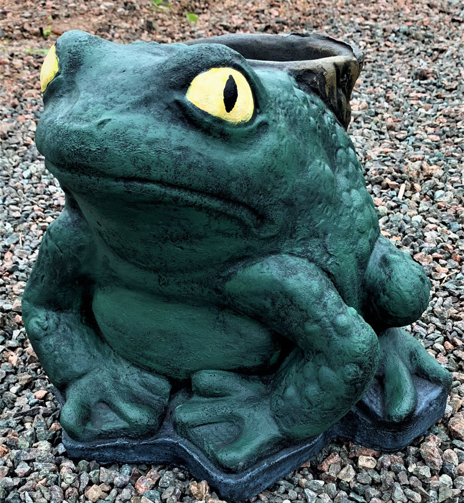Frog planter 13”h. – Lambe Concrete – Handcrafted Concrete Products